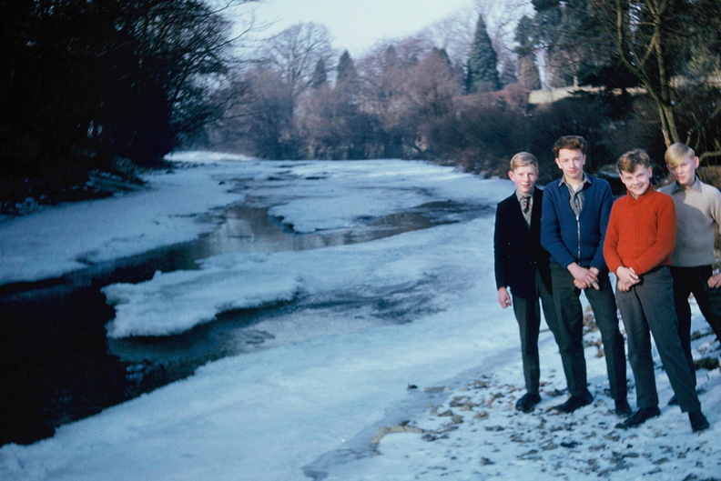 1307.82, JW 6014, 1 Feb 1963, Boys on ice